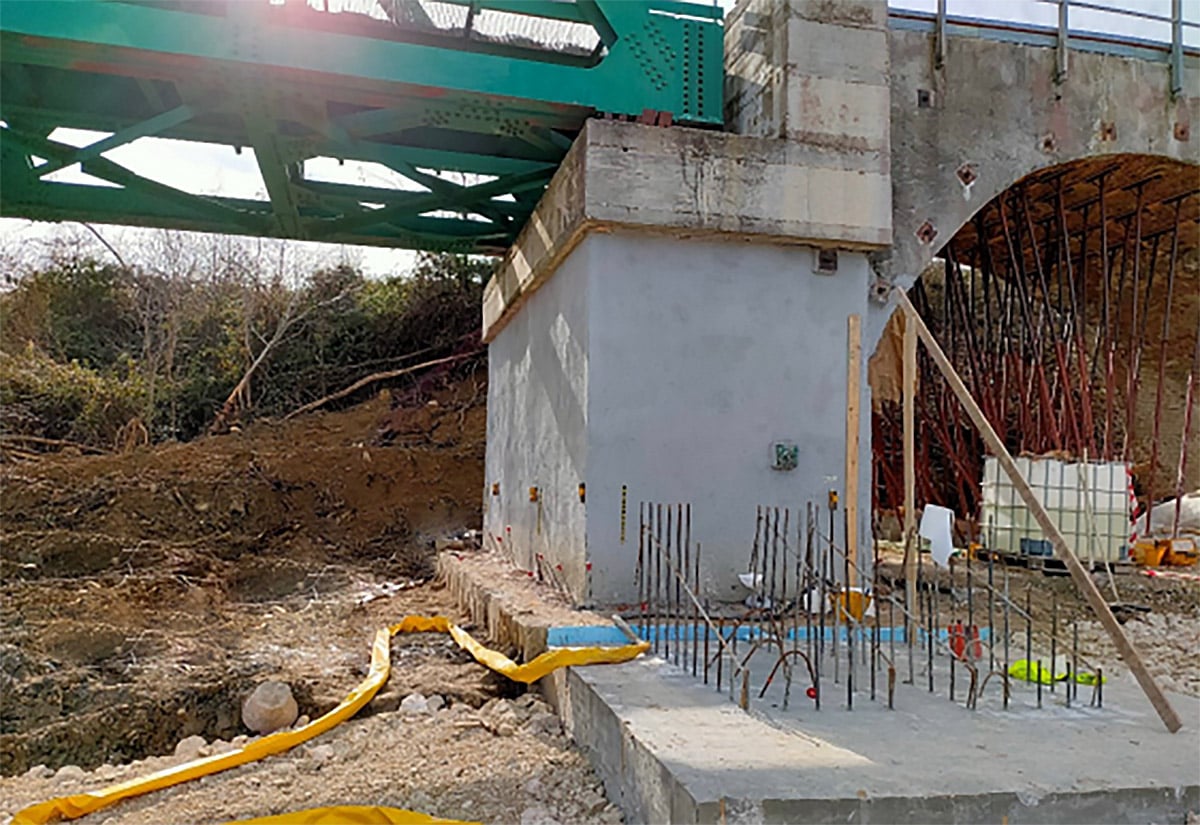 Consolidamento fondazione pilone ponte ferroviario Ripabottoni